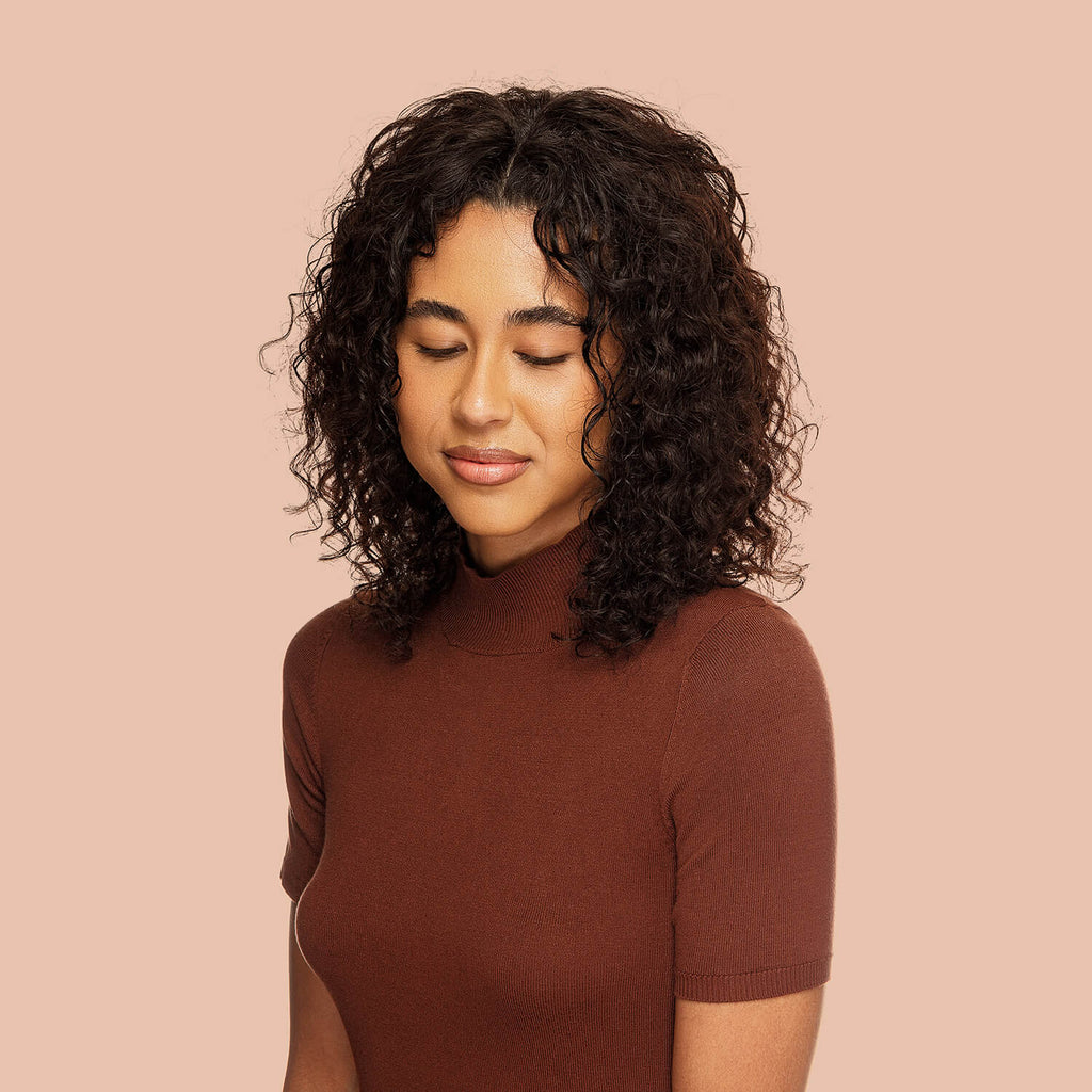 Peruca U-Part Wavy 30cm (170g) – De Benguela